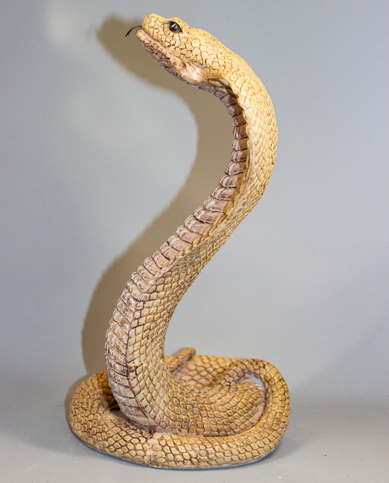 King Cobra Snake Sculpture Reptile Flowerbed Garden Decor Statue Large ...
