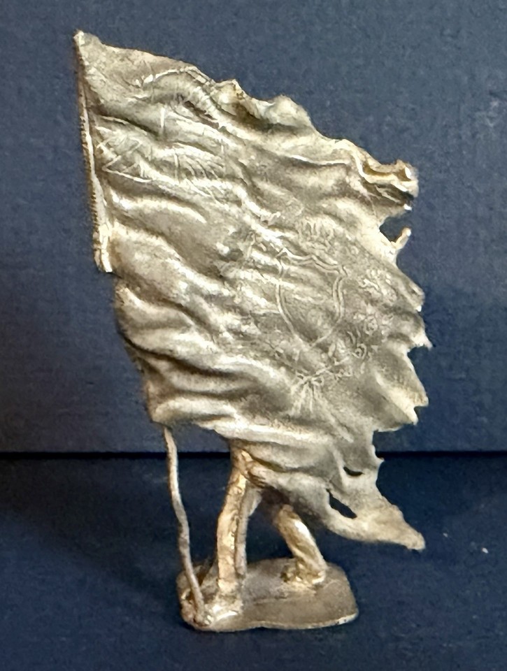 CHAS STADDEN UnPAINTED SOLDIER With Large Flag 30mm | eBay