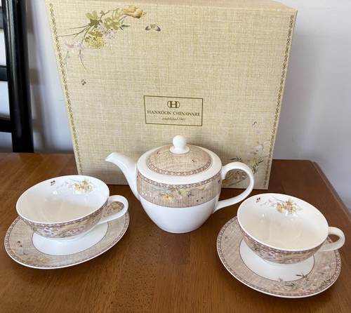 HANKOOK BONE CHINA TEA SET ~ MADE IN KOREA ~ POT & DIFFUSER, CUPS ...