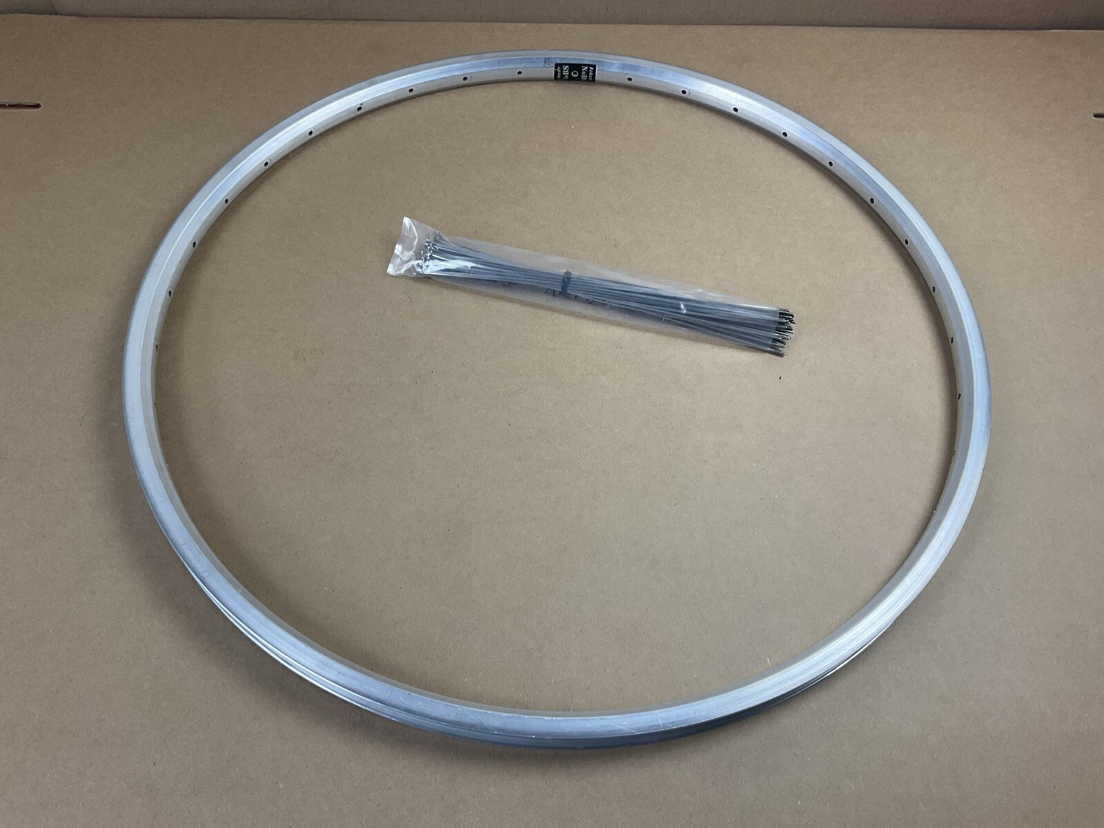 Velocity NoBS Rim Single 700c 36h w/DT SS Spokes Hybrid/Touring/Gravel ...