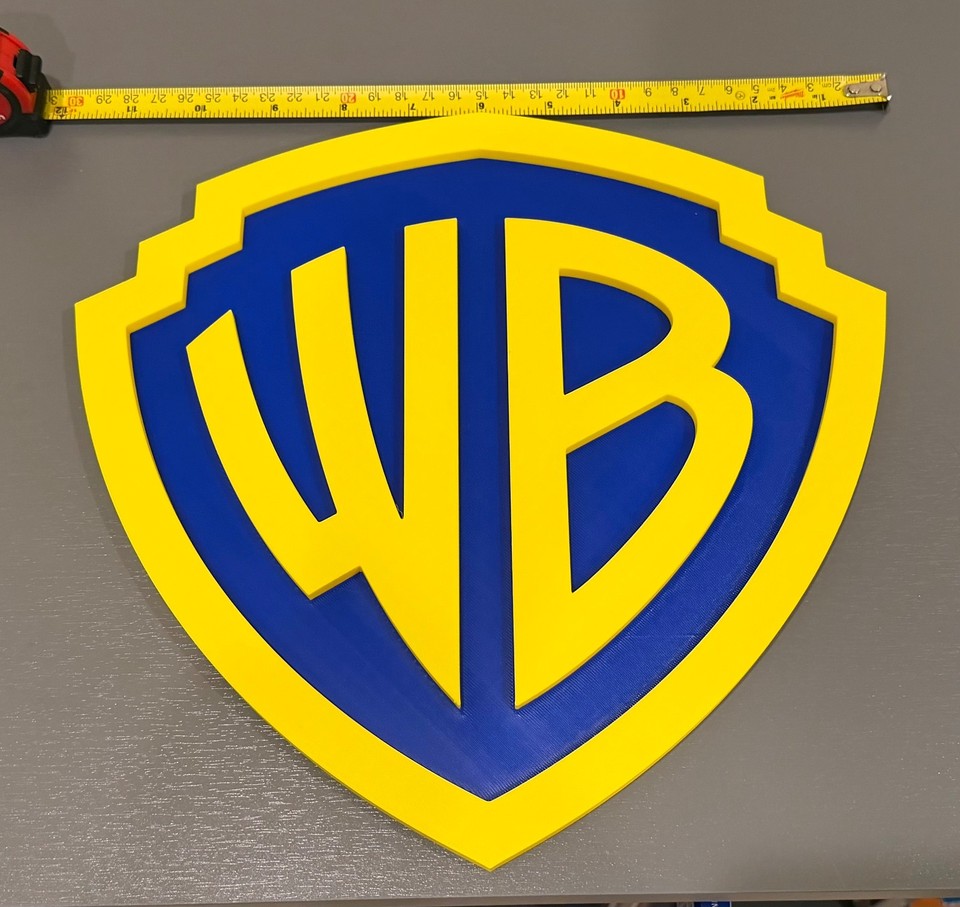 WARNER BROTHERS MOVIE WALL SIGN PLAQUE LARGE 3D PRINTED COMPARE SIZE ...