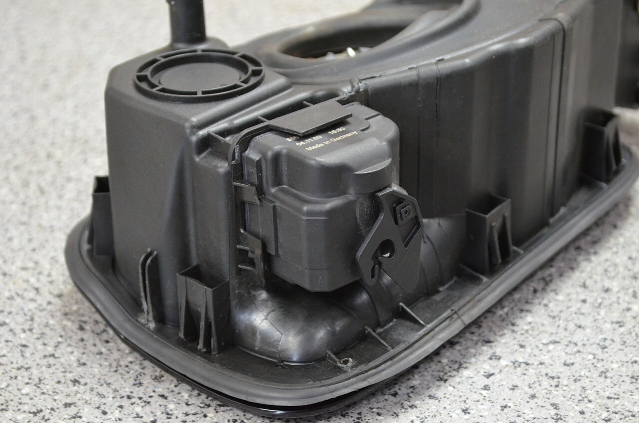 Mercedes Benz C-Klasse W204 Limousine Tankklappe Tankdeckel A2047500103 ...