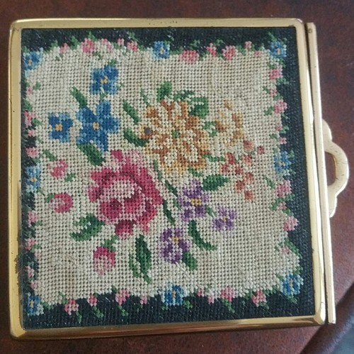 Vintage 1930-40 Petit Point Compact, Beveled Mirror, Patent 1802796 ...