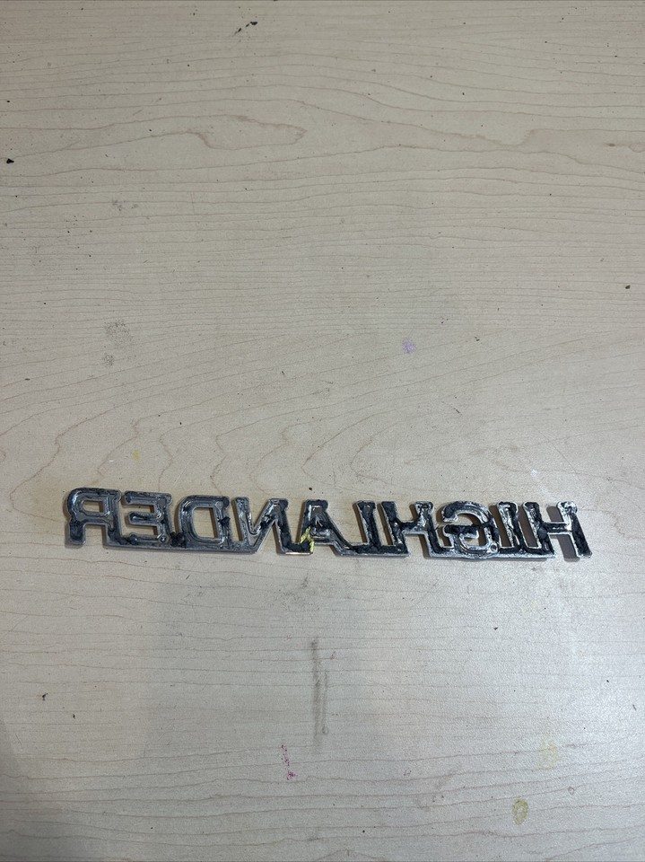 01 02 03 04 05 06 07 TOYOTA HIGHLANDER REAR GATE EMBLEM LOGO BADGE ...