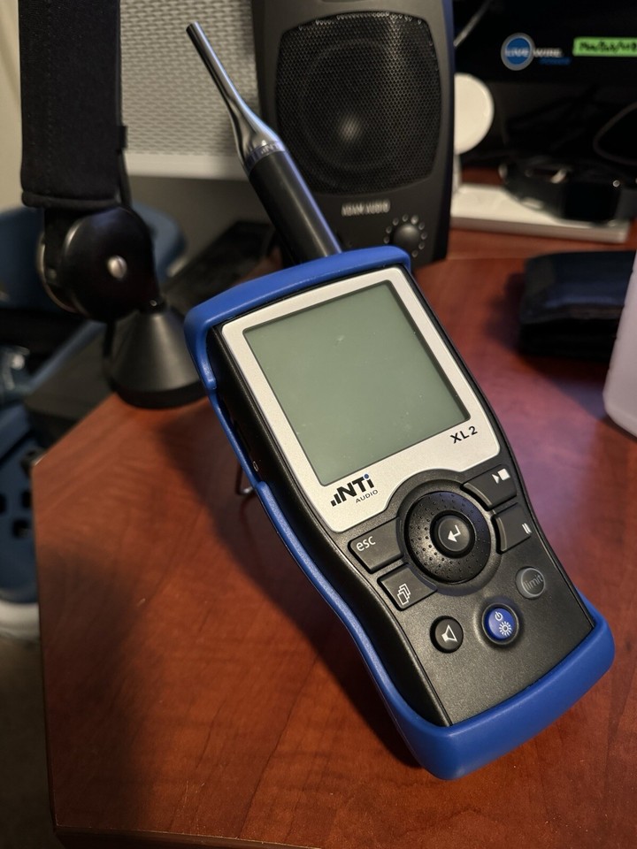 NTi Audio XL2 Analyzer and M4261 Class 2 Measurement Microphone | eBay
