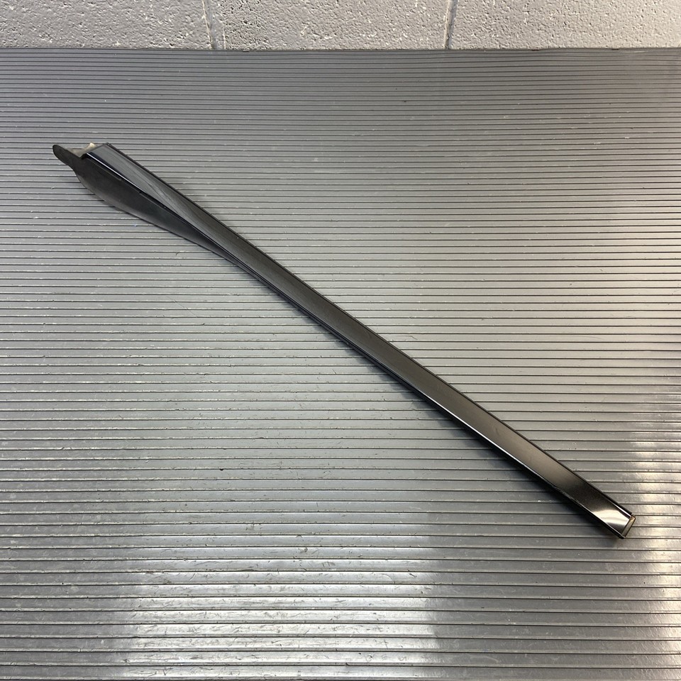 2015-2020 Mercedes GLA 250 X156 Left And Right Windshield Molding OEM ...