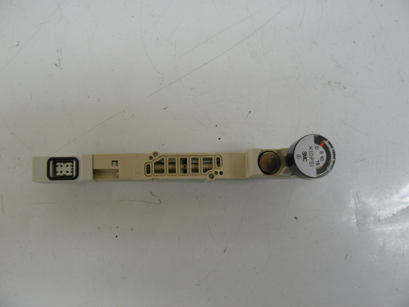 SMC SV1000-N5-P interface regulator with pressure gauge | eBay