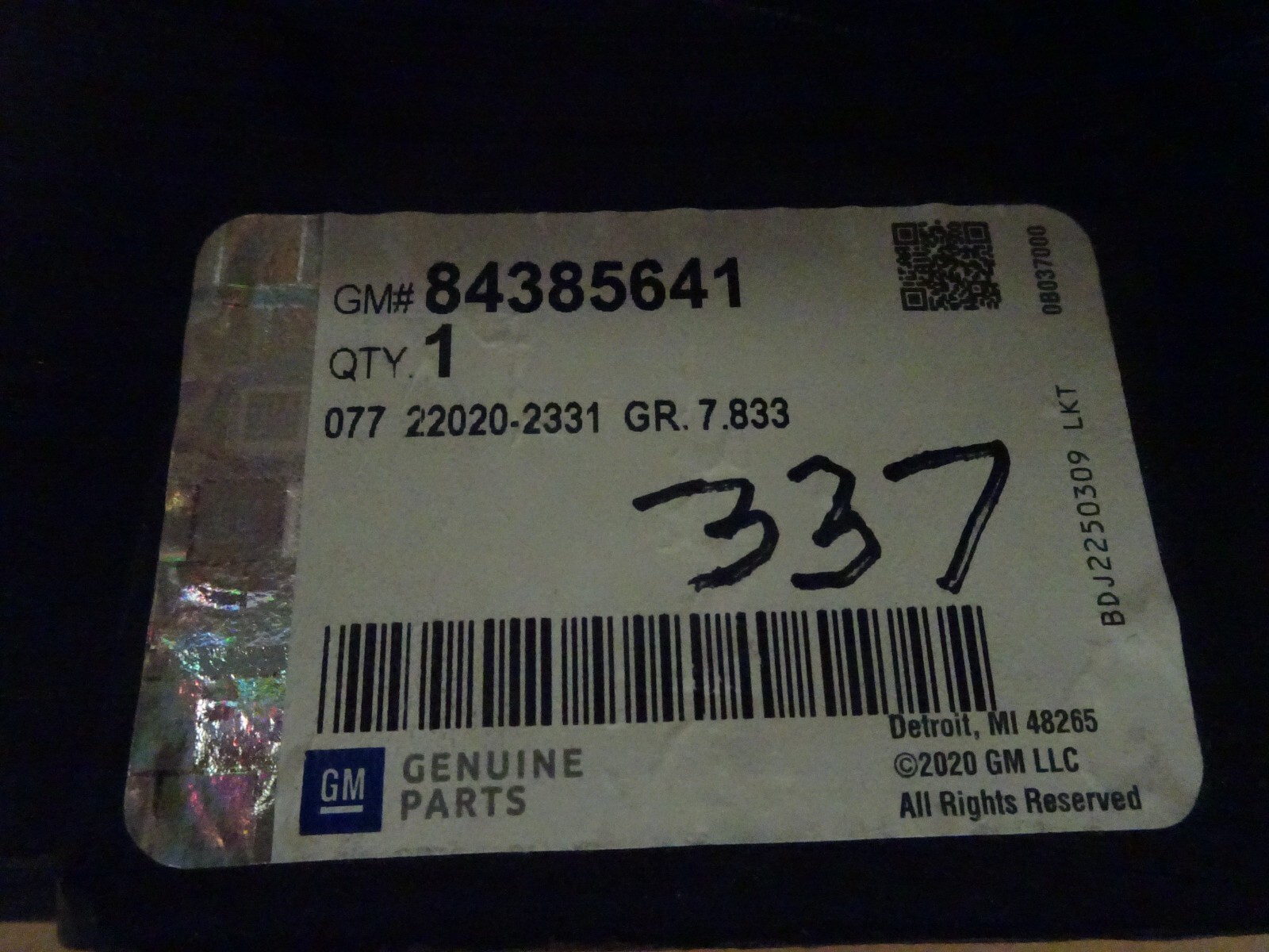 NEW OEM 2014-20 GM Front Bumper Fascia Center Support 84385641 | eBay