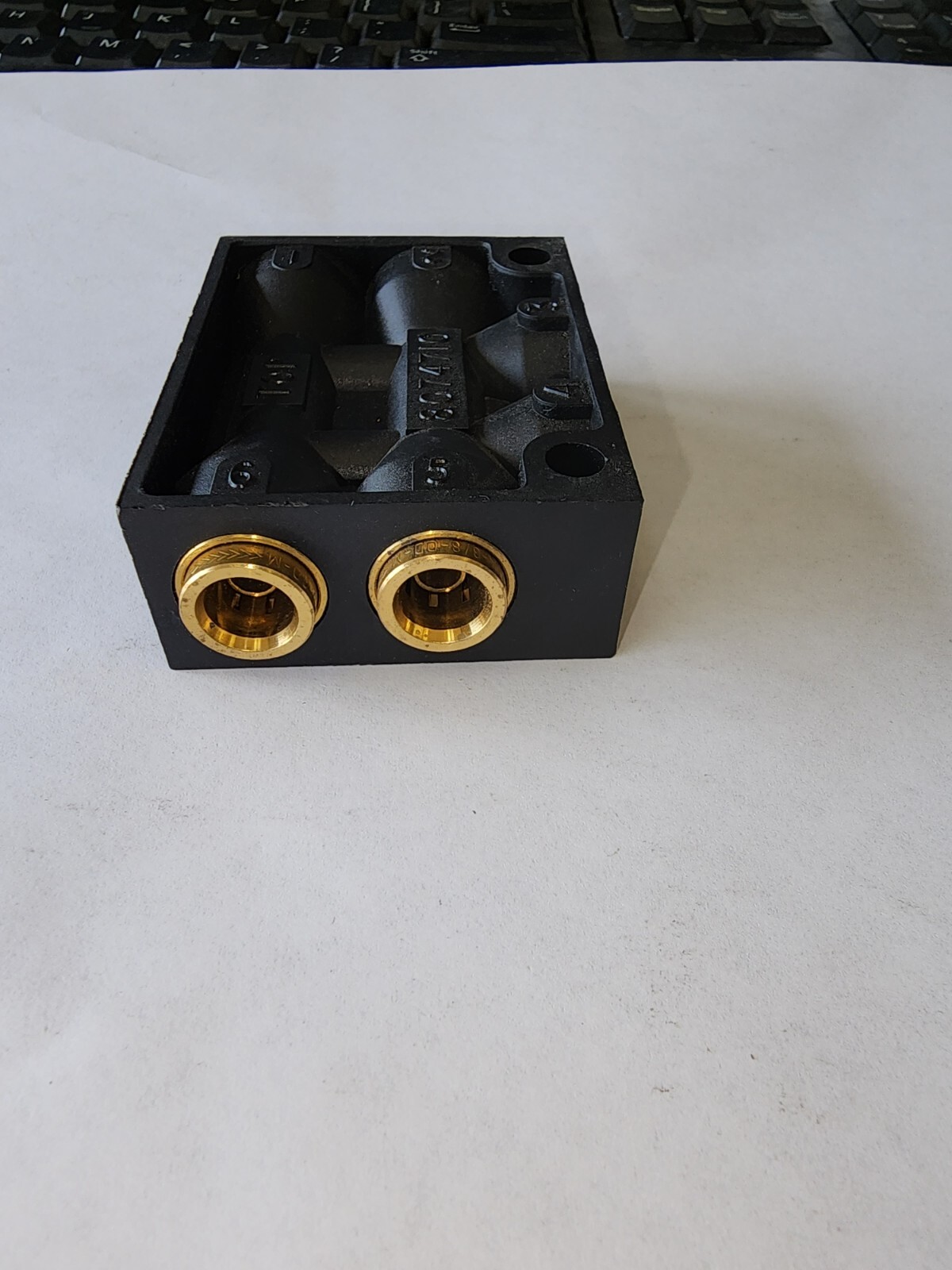 Volvo VN Gen1 Air Distribution Manifold #8074710 for sale online | eBay