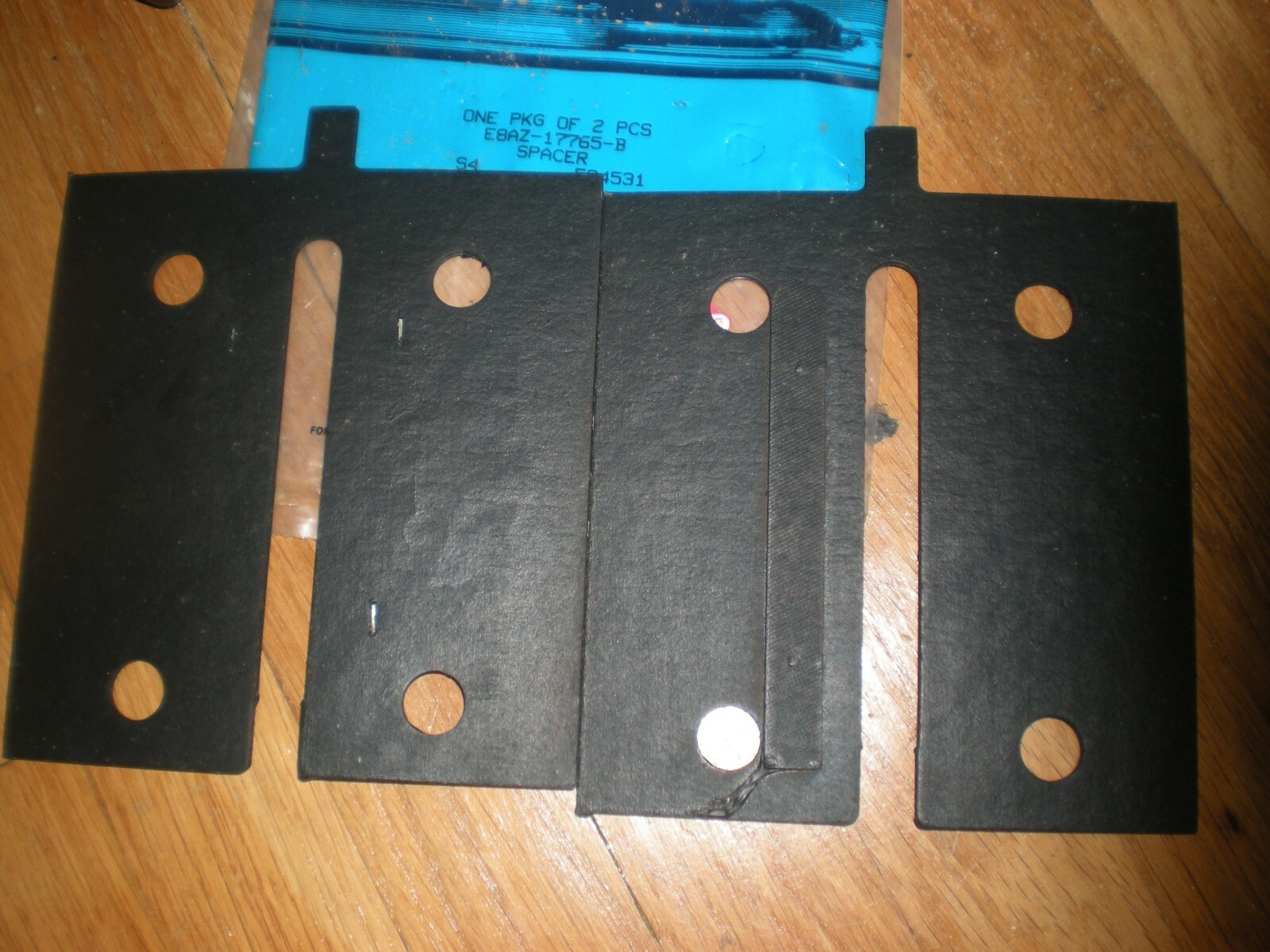 NOS 1988 - 1993 Ford Crown Victoria Rear Bumper Isolator Spacers E8AZ ...