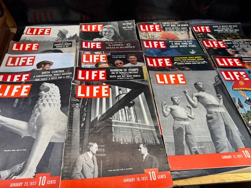Vtg Lot of 18 LIFE Magazines 1930's 40s 50s 60's Lot D | eBay