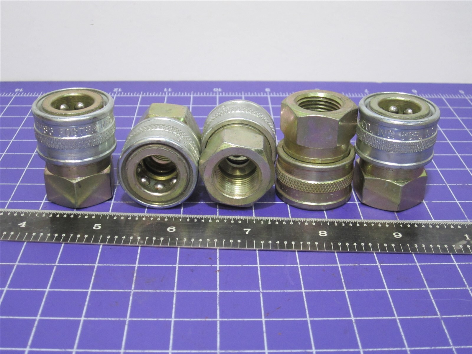 FOSTER MFG. FHS3 Quick Disconnect Straight-Thru Socket 3/8" FPT Steel ...