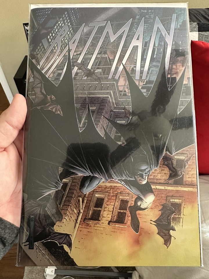 BATMAN #135 (JIM CHEUNG FOIL VARIANT)(2023) COMIC BOOK ~ DC Comics NM ...