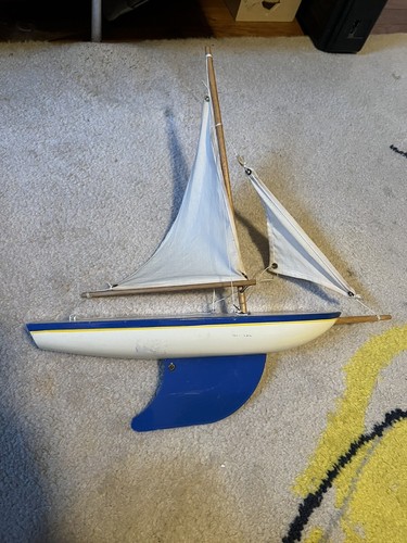Vntg Southern Cross wooden toy sailboat made in Australia Pond Skimmer ...