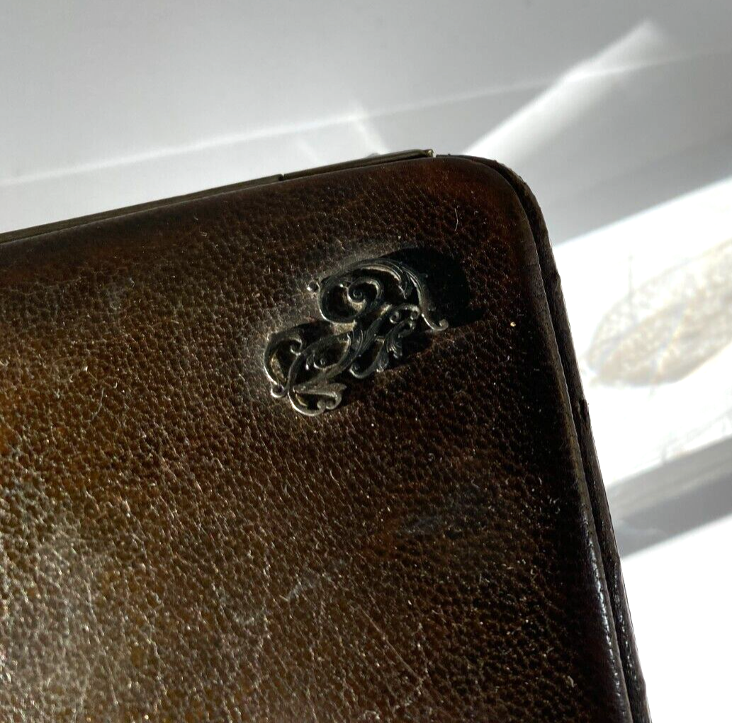 Joli étui à cigarettes ancien en cuir, monogramme JC ? à identifer… | eBay