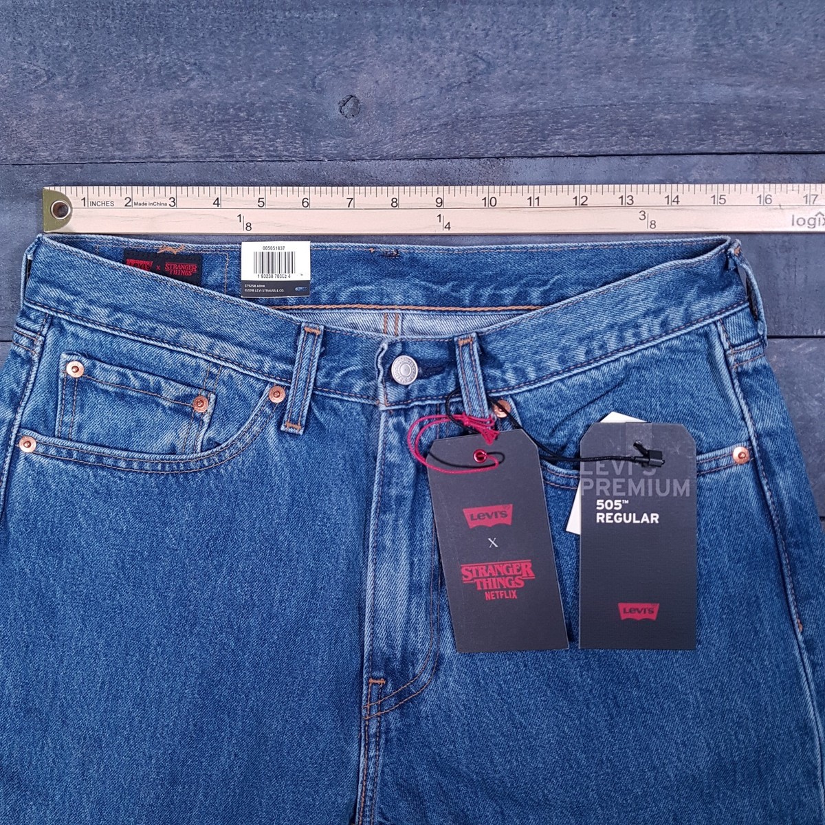 LEVI'S x Stranger Things 505 Denim Blue Jeans Mens 32x32 LEVI'S x Stranger Things 505 Denim Blue Jeans Mens 32x32