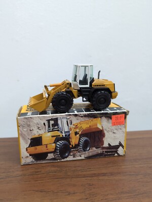 1:50 522 Loader NZG Liebherr Yellow Front End Loader | eBay