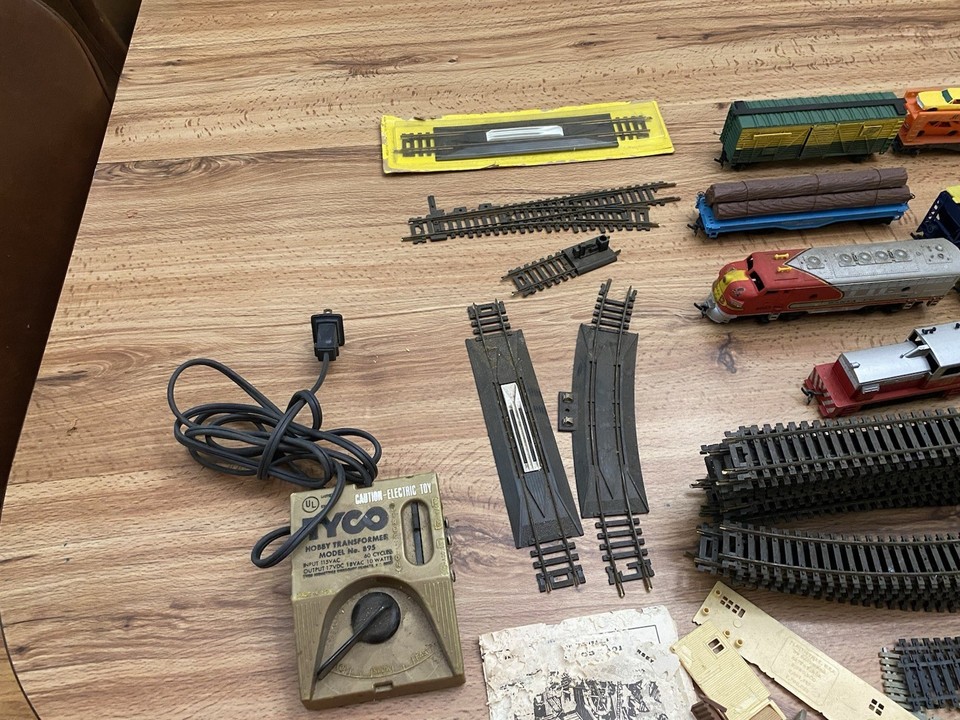 Vintage Tyco Train Set Cars Tracks Lot For Parts Untested | eBay