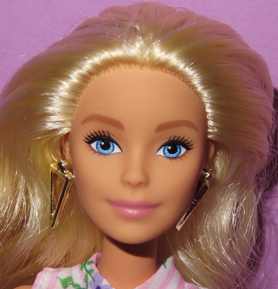 Barbie Fashionistas Mattel 2019 Fashionista Millie #119 FXL52 Pink ...