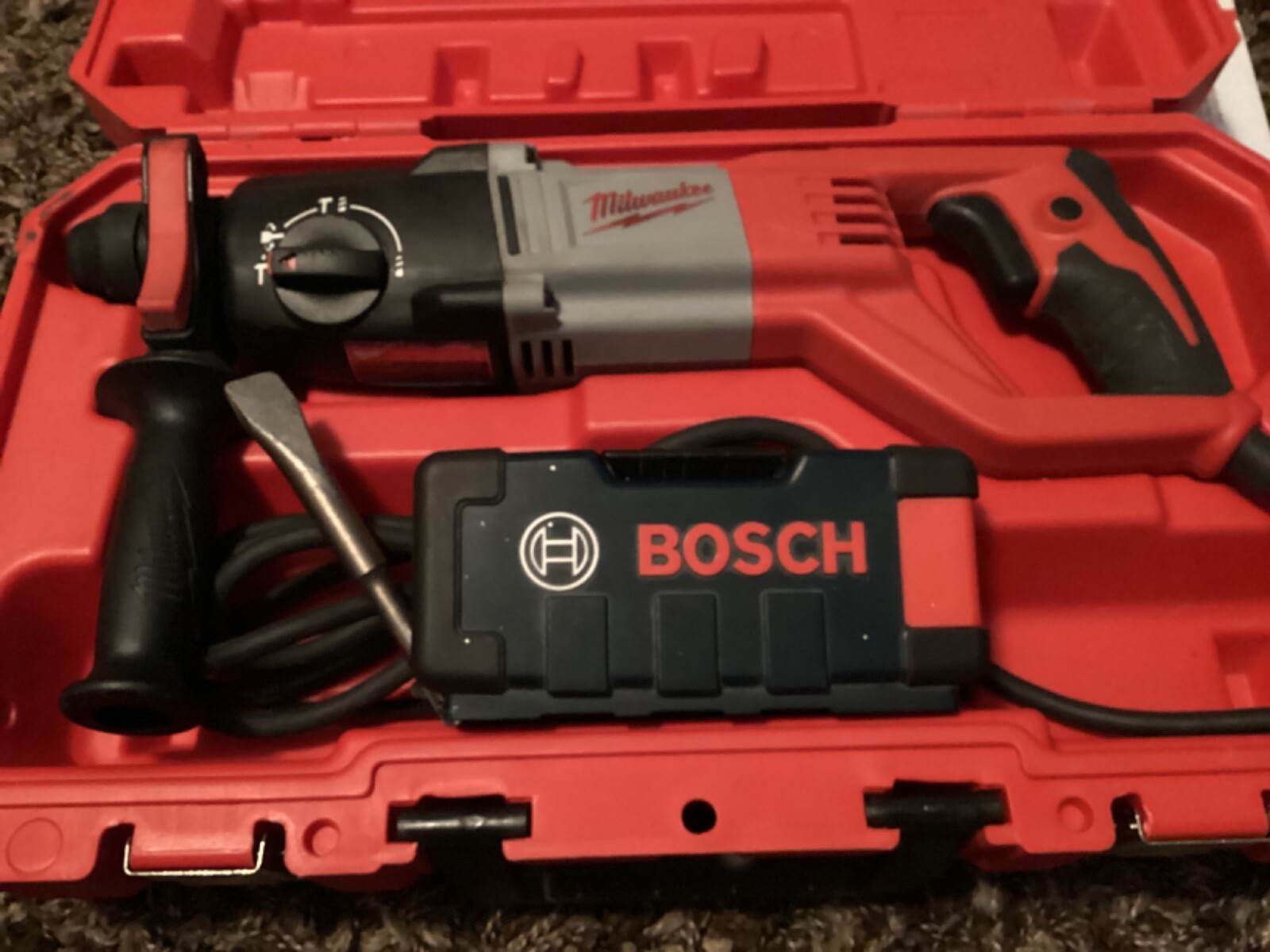 Preowned - Milwaukee 5262-21 SDS PLUS Rotary Hammer kit; WITH BOSCH BIT ...