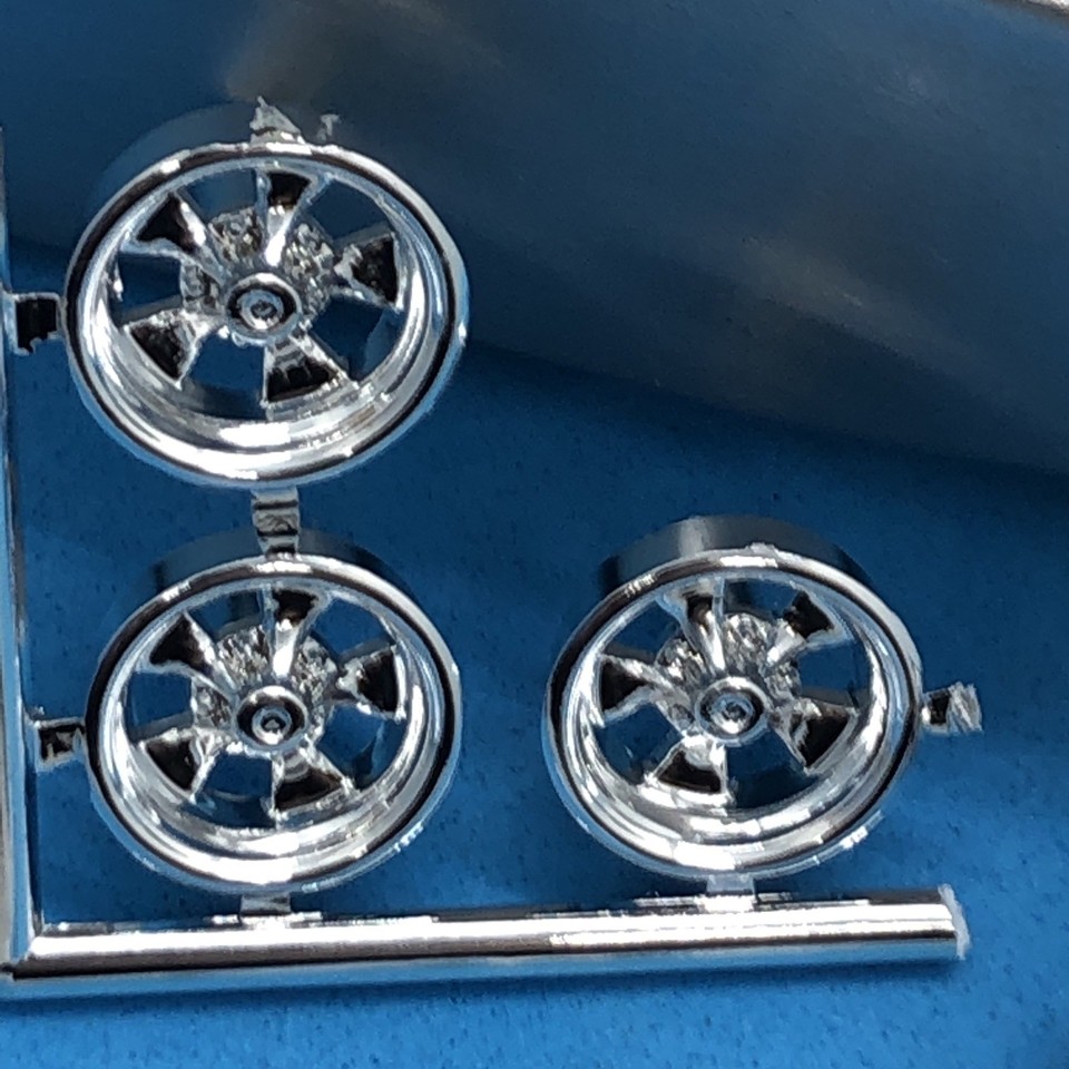 4) Med AMT Keystone Klassic 5 Spoke Chrome Wheels W Backs 1:25 LBR ...