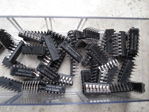 TI SN 74LS266 N Chip IC Texas Instruments Quad 2 XNOR Gate DIP-14 TTL ...