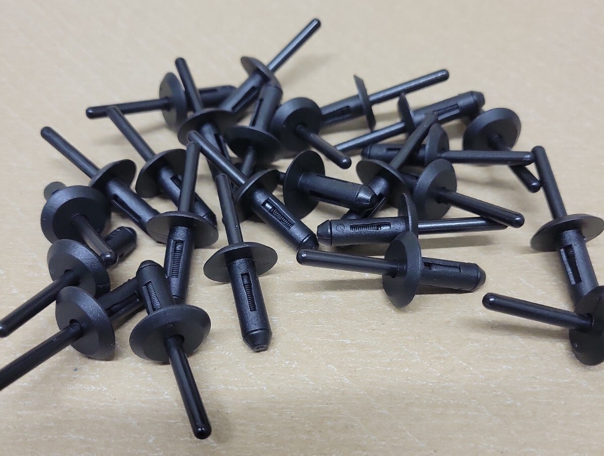 Nylon Blind Rivet 17/64 Black GM#20433026, VW# 175-853-577A Pack Of 25 ...