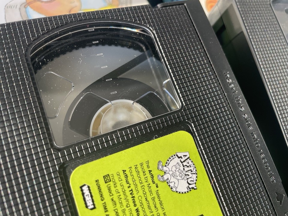 Arthur's Tooth / TV Free Week / Pet Business Lot Of 3 VHS Tapes Random ...