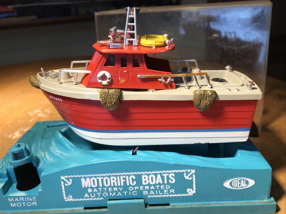 MOTORIFIC BOATERIFIC MIGHTY BLAZE FIRE DEPT BOAT NICE CONDITION | eBay