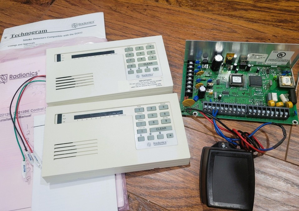 Home Security Fire Burglar Bosch Radionics Alarm System D2212BE D220A ...