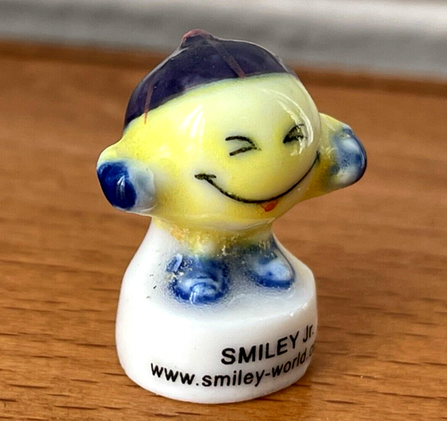 Fève Smiley Junior Adorable Galette des rois French Charm | eBay