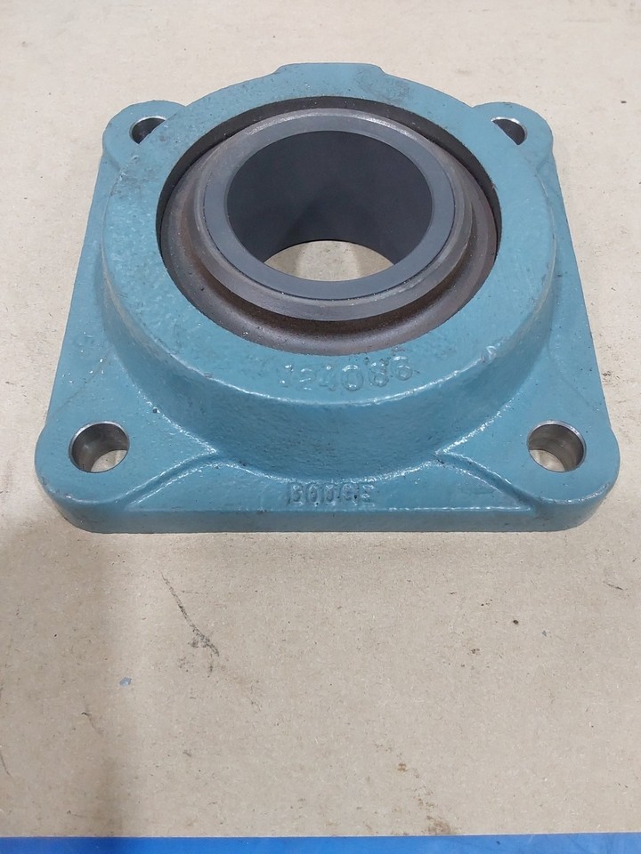 Dodge 124066 4-Bolt Flange-Mount Ball Bearing 2" Bore | eBay