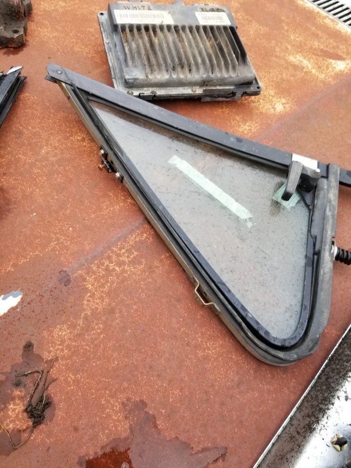 1980 - 1991 Ford Truck & Bronco F100 F150 F250 Vent Windows wing glass ...