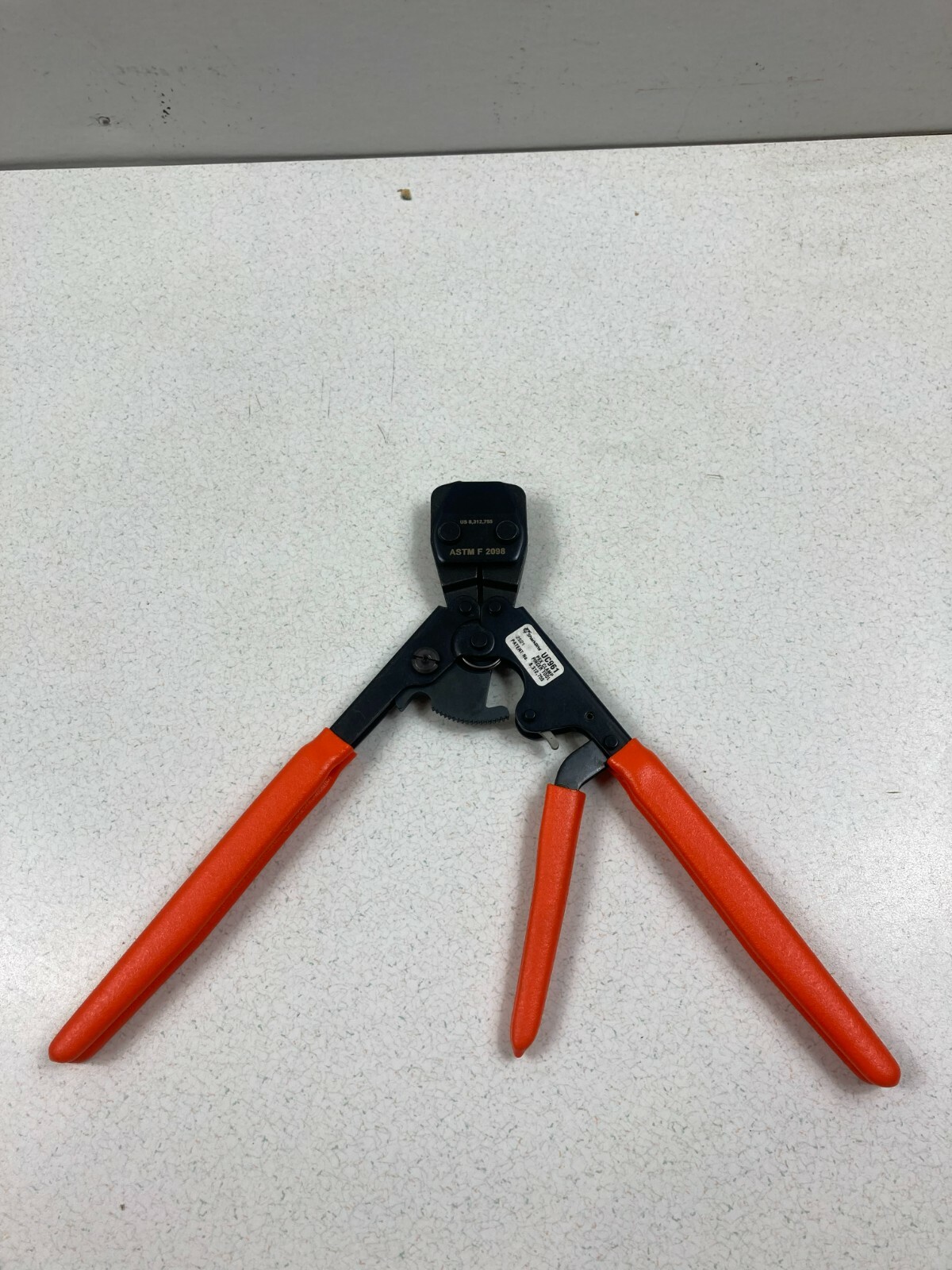 SharkBite 3 Handle Pex Clamp Tool for Stainless Steel Clamp Rings ...