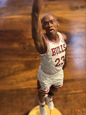 SALVINO MICHAEL JORDAN CHICAGO BULLS FIGURINE #430 COA CERTIFICATE ...