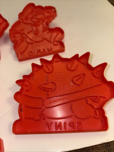 MARIO BROS NINTENDO Koopa Troopa-Spiny-Luigi-Mario Wilt COOKIE CUTTERS ...
