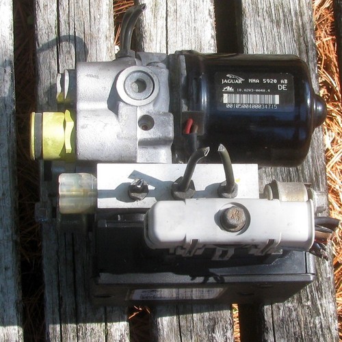 95-97 JAGUAR XJS XJ12 XJ6 XKR XK8 ABS PUMP and MODULE LNF2210AA ...