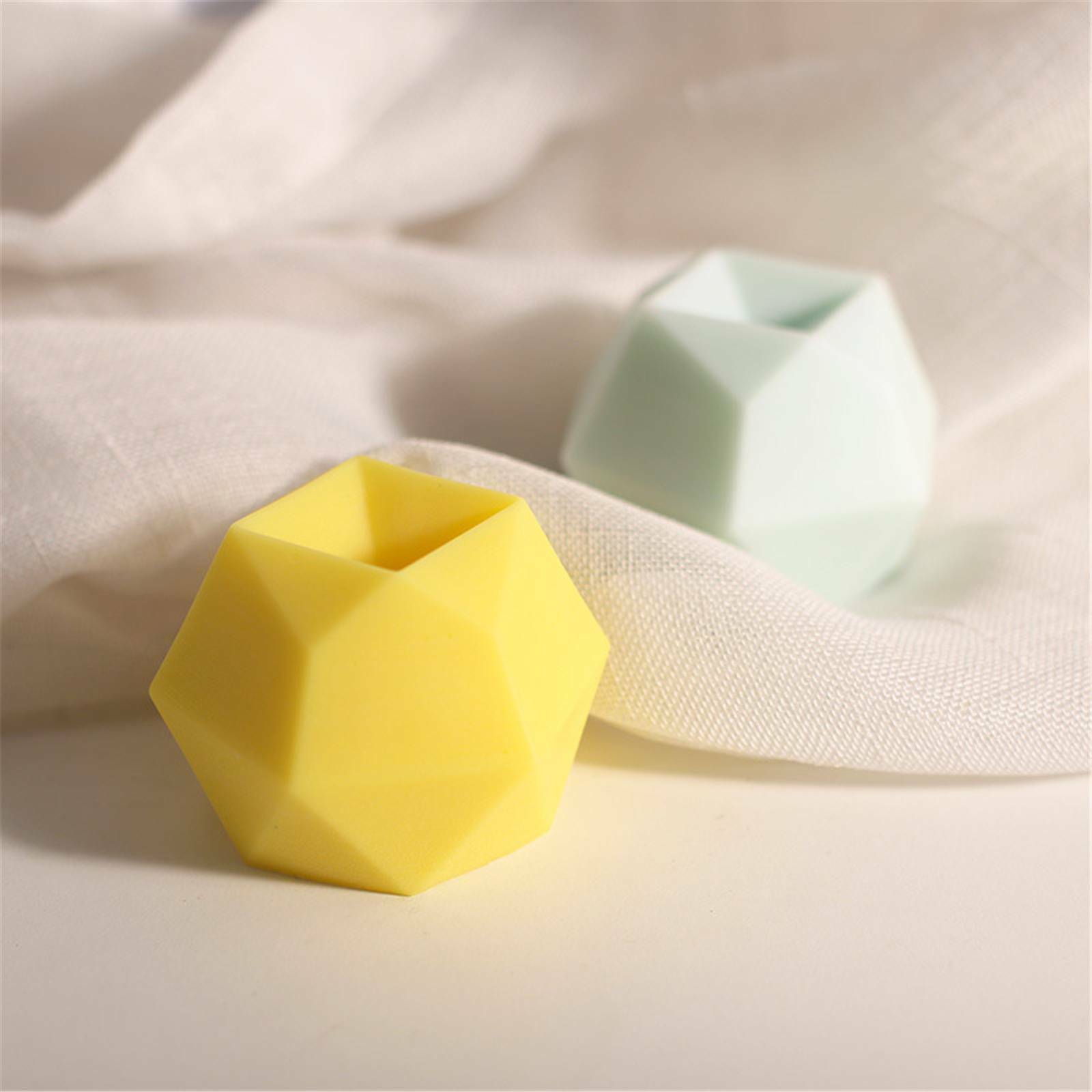 Eight-sided Diamond Candle Mould DIY Aromatherapy Soap Candle Mold 3D ...