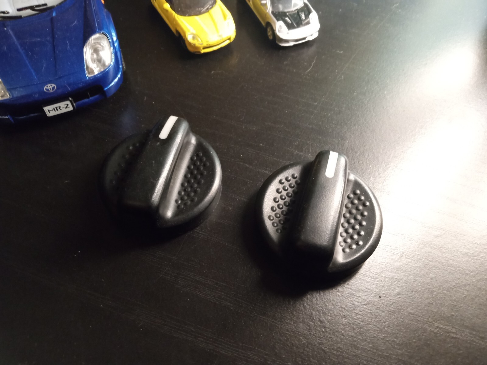 Toyota MR2 Spyder MR-S AC Knobs | OE