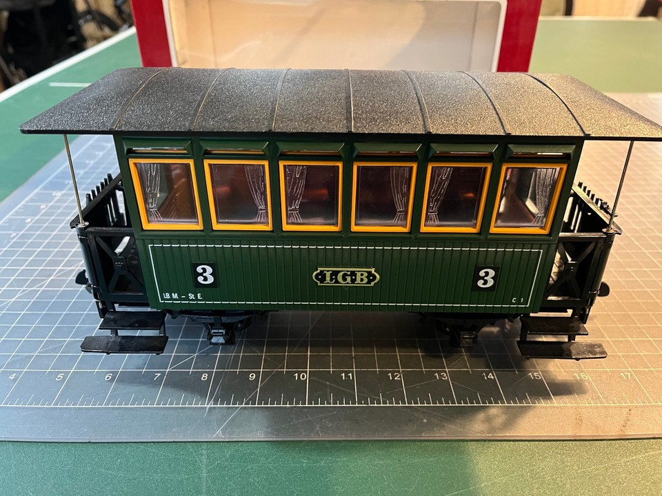 LGB G Scale Train 3040 Green Yellow 3rd Class COACH #3 PASSENGER CAR w ...