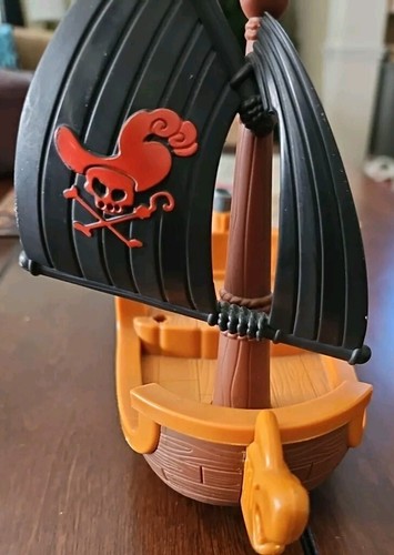 Captain Hook Pirate Ship 2011 Mattel Disney Jake And The Neverland ...