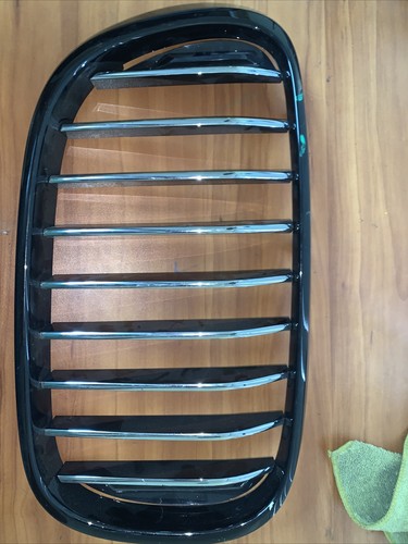 BMW 7-SERIES RIGHT PASSENGER KIDNEY GRILLE (black) OEM USED 51137357012 ...