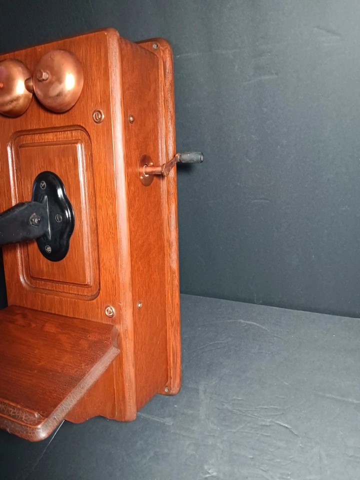 BEAUTIFUL 1900s ANTIQUE KELLOGG HAND CRANK OAK WALL TELEPHONE / PHONE ...