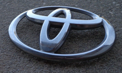 Toyota T 6.25" grill emblem badge decal logo grille Sequoia Tundra OEM ...