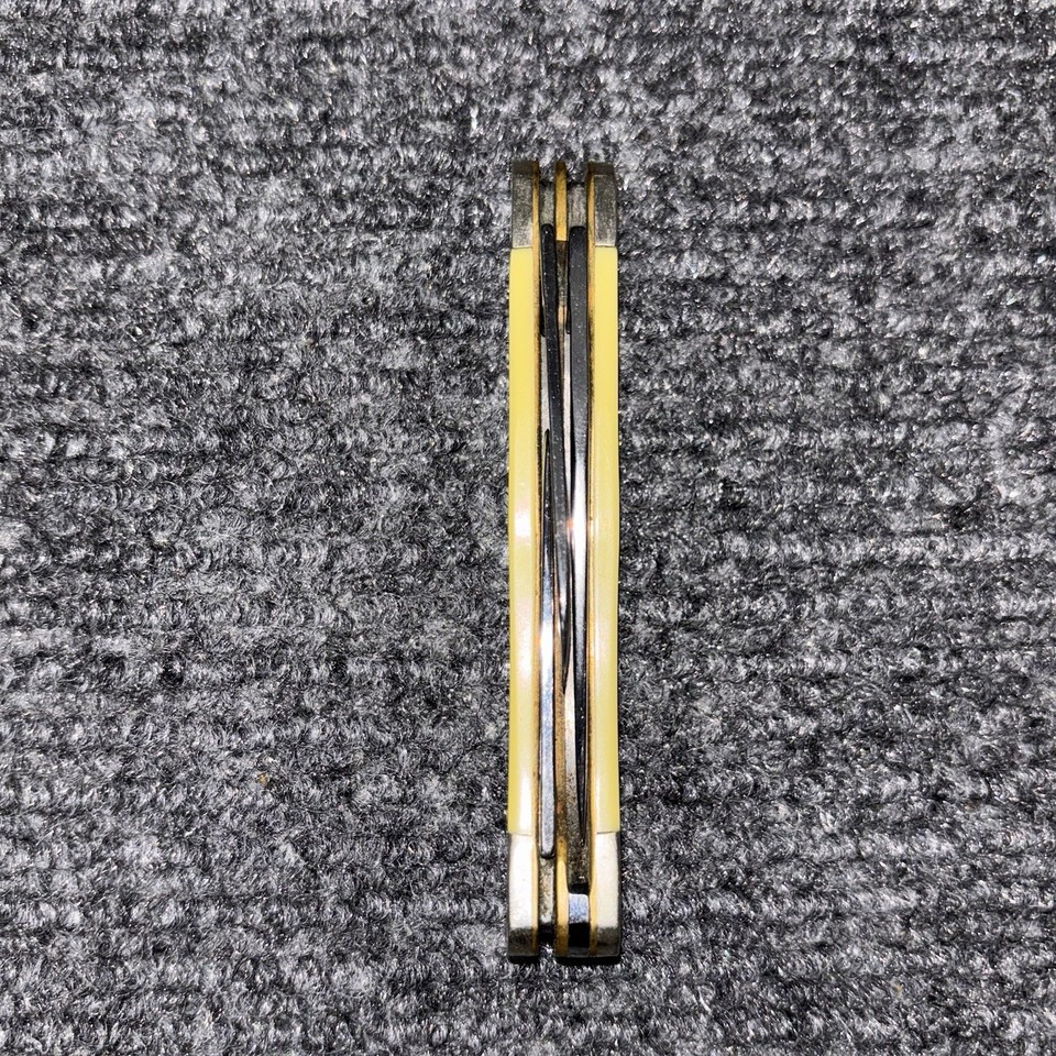 Case XX 3318 CV Medium Stockman 3-Blade Yellow Handle Pocket Knife 2006 ...