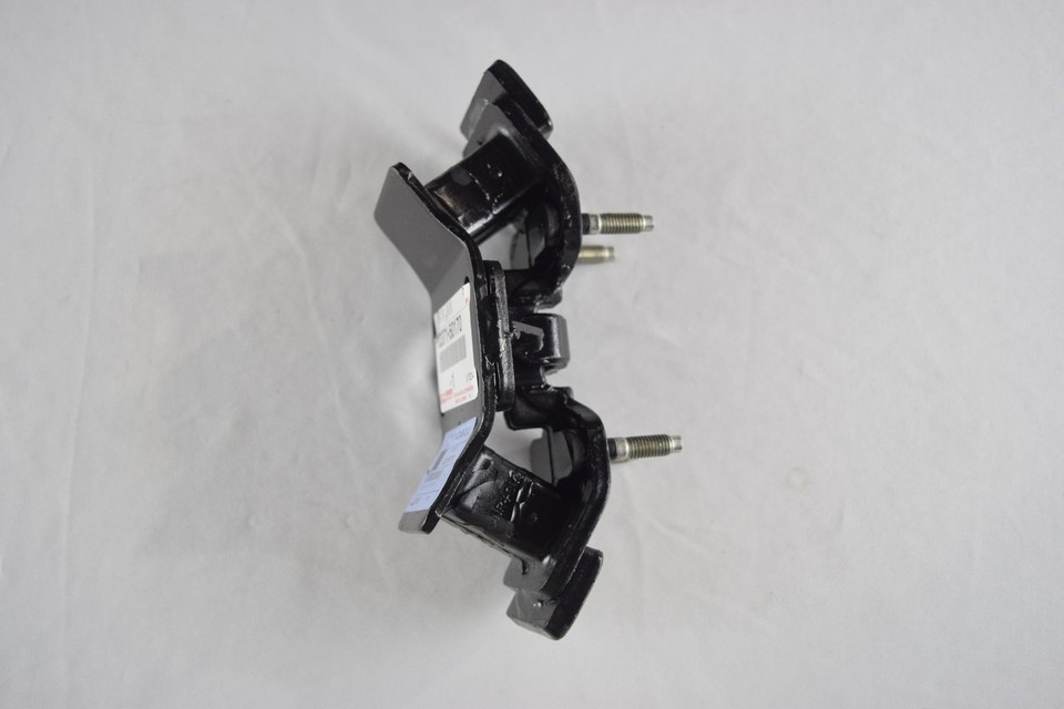 Genuine Lexus LS430 2004-2006 TRANSMISSION MOUNT Insulator 12371-50170 ...