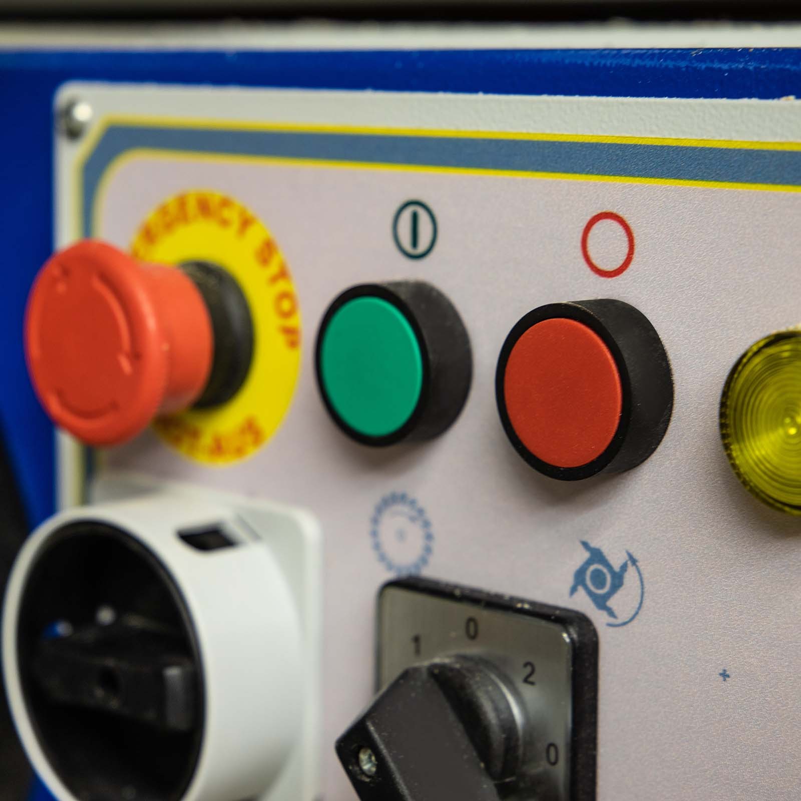 AC 600V 10A 2 Position Key Lock Rotary Selector Select Switch Control ...