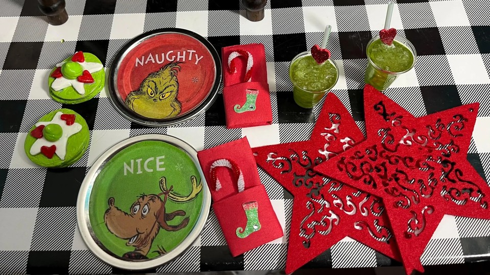 Grinch Themed Breakfast Pancakes Setting for American Girl & 18” Dolls ...