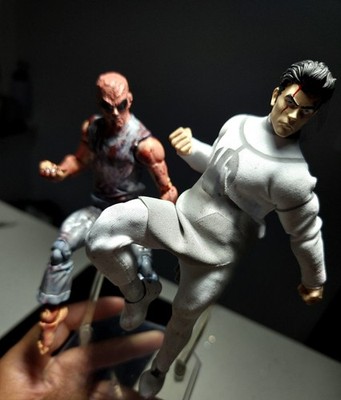 Invincible Variant 2 Pack - Prisoner and Viltrumite 1:12 Custom Figures ...
