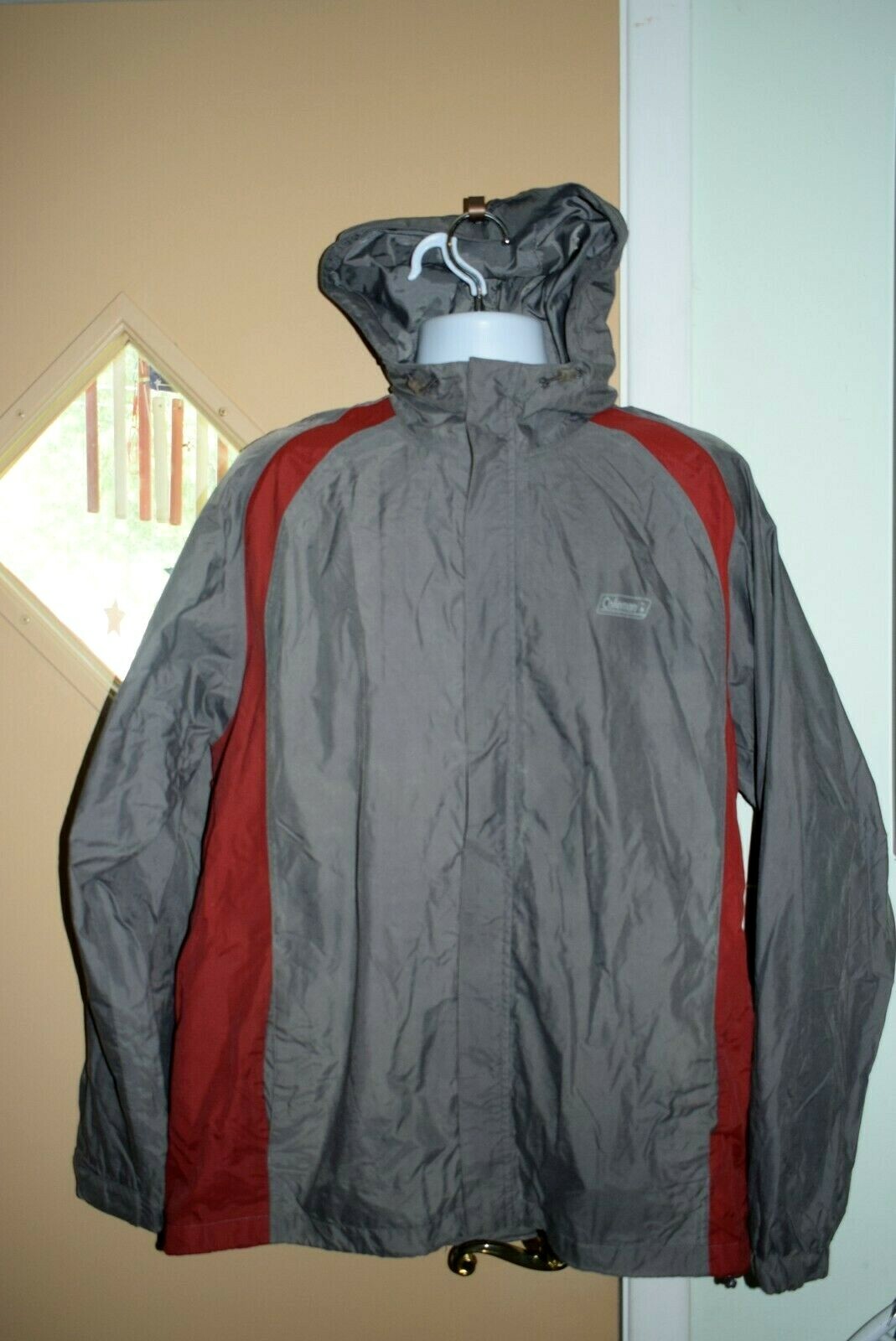 Coleman Windbreaker Hooded Mesh-Lined Jacket Men's Sz L Gray Red GC ...